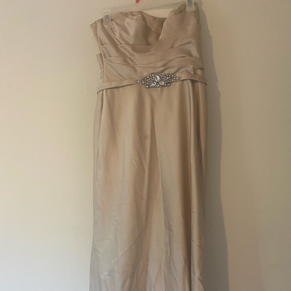 Champagne Color Formal Gown With Rhinestone On The Fr… - Gem